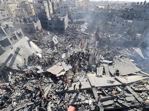 العدوان على غزة يدخل يومه 454 والاحتلال يكثف غارته على القطاع سياسة