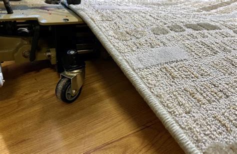 Serging And Binding Of Area Rugs In Your Local Area