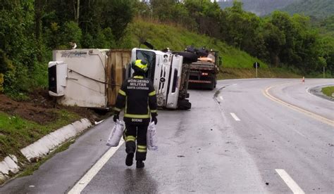 Acidente Na Br 282 Na Grande Florianópolis Deixa Cinco Feridos Em