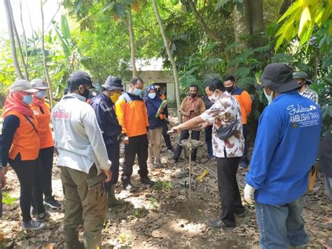 POTENSI BENCANA TANAH GERAK BPBD JATIM BERSAMA PVMBG LAKUKAN PENELITIAN