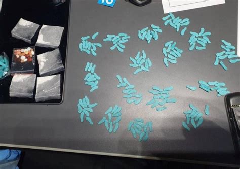 СПЕЦАКЦИЯ В СОФИЯ Иззеха близо половин килограм наркотици СНИМКИ Информационна агенция ПИК