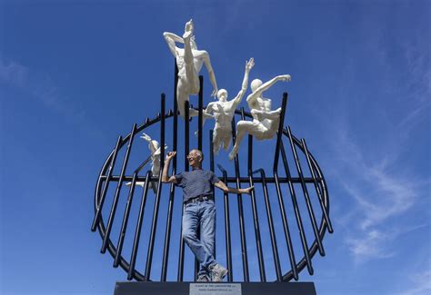 Had Such Fun With The Sculptor Pierre Diamantopoulo On The Seafront In Hove David Mchugh