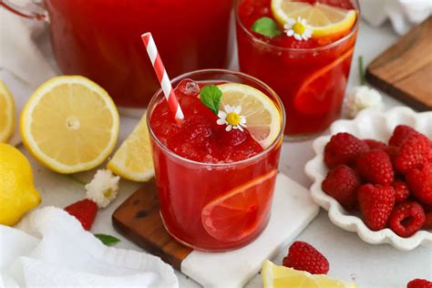 Easy Homemade Raspberry Lemonade 4 Ingredients