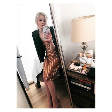 Emily Kinney So Cute On Selfie Like A 20yo Girl 39 Photos The