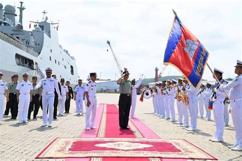 នាវាកងទ័ពជើងទឹករំដោះប្រជាជនចិន១គ្រឿង ទស្សនកិច្ចកាងារ ៤ថ្ងៃ នៅកំពង់ផែព្រះសីហនុ Cnc News