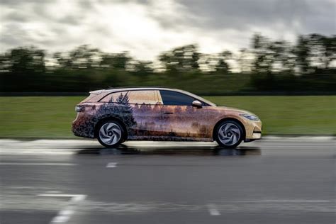 Erster Elektro Kombi Von Vw Heißt Id 7 Tourer Und So Sieht Er Aus T3n
