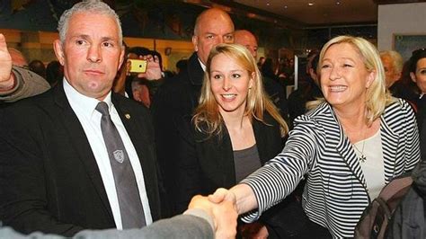 Marine Le Pen Et Sa Nièce Marion En Campagne En Famille Dans Le Vaucluse