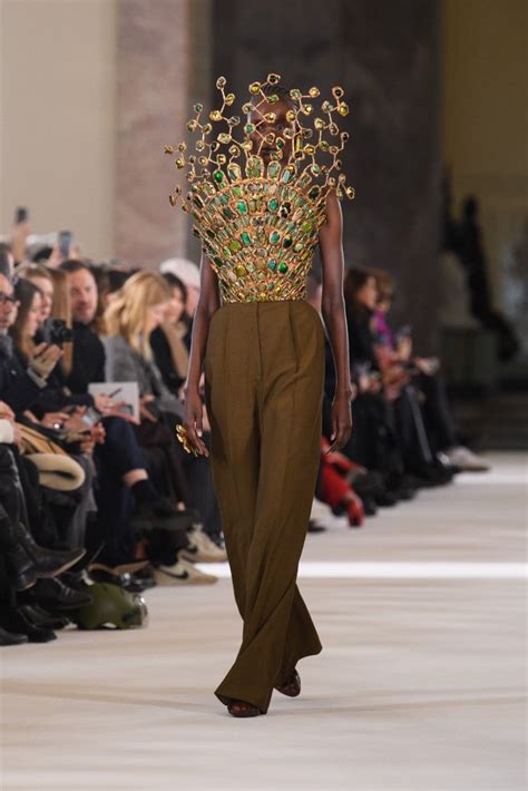 Maison Schiaparelli Haute Couture SPRING SUMMER 2023 23 32 LOOK 23