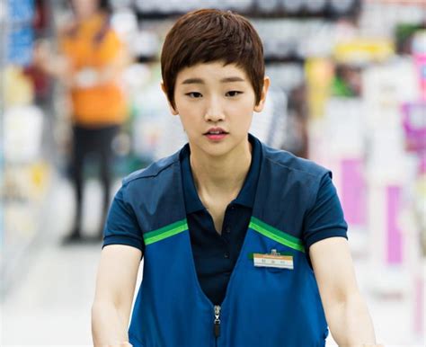 김고은천우희를 이을 무서운 신예 검은 사제들 박소담의 거침없는 행보 미디어라이징 무비