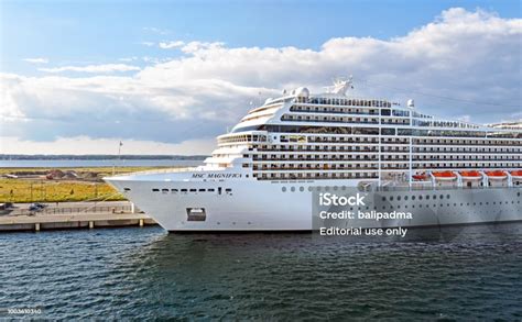 Msc Magnifica의 Msc와 유람선 포트 코펜하겐에 바다 키 크루즈 터미널에서 크루즈 선박 Mediterranean