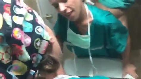Medico Fudendo A Enfermeira No Banheiro Do Hospital Cnn Amador