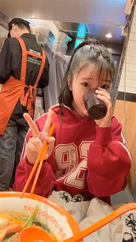 新井葵来あらいあいら おばあちゃんのおウチで 2024年を折り紙で作ったよ〜 ️ お正月は大好きな新潟で 大好きなおじいちゃんと