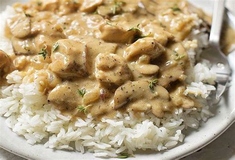 Poulet crème champignons riz Tarte au chocolat Avekapeti