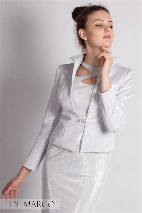 Ekskluzywna Srebrna Stylizacja Na Wesele Elegancka I Charakterna