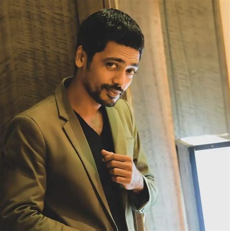 Sinhala Actor Poojana Dandeniya Biography News Photos Videos Nettv4u