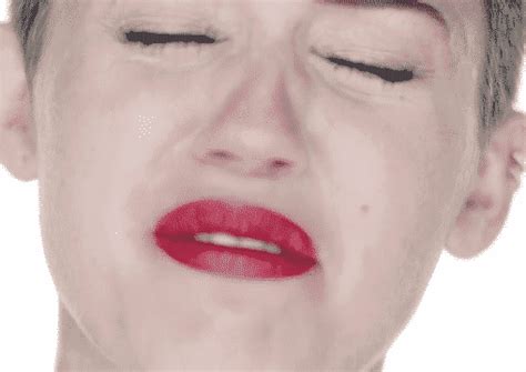 Miley Cyrus Wrecking Ball  She Came In Like A Wrecking Ball Know