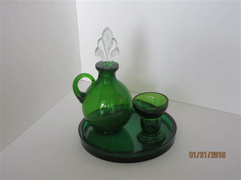 New Martinsville Moondrops Roly Poly Green Decanter Set St Patricks