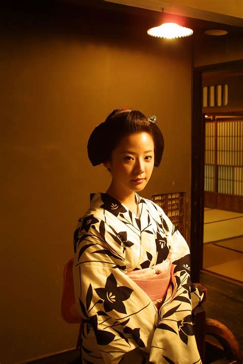 kimiho | Japanese pop culture, Japanese beauty, Geisha