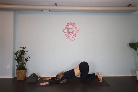Skola städning bakning och yoga Yoga med Johanna