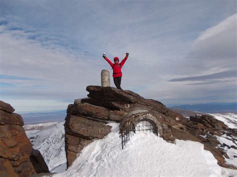 Con Un Par De Crampones PICO MULHACEN Metros Pico De La Caldera
