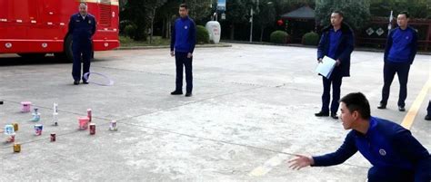 彝乡消防队 情暖过新年楚雄梭镖水带
