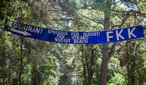 Wearing Clothes At A Naturist Beach Heres The Truth You Need To Know