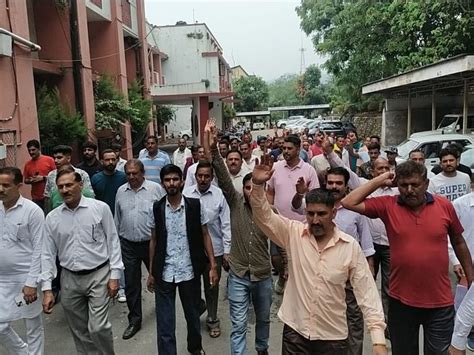 Himachal Relatives Deceased Reached Sp Office Bilaspur News