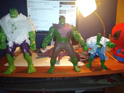 Hulk Ripping His Shirt