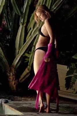 Bella Thorne And Half Naked In Mtv Scream Of The Day Drunkenstepfather Com