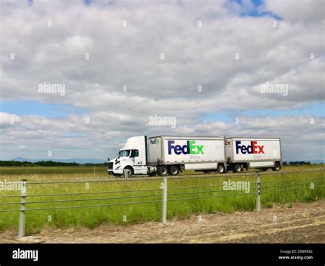 Fedex Ground Shipping Low Cost Package Delivery Truck With Twin