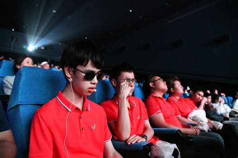 中상하이에서 시각장애인 위한 특별 영화 상영회 개최