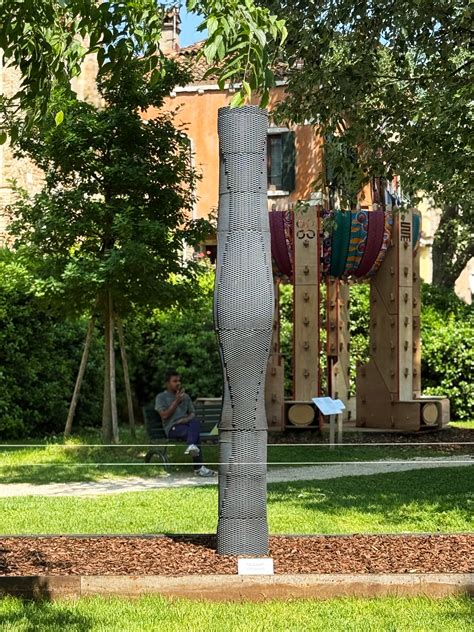 Duality Colour Pattern And Innovation In 3d Concrete Printing