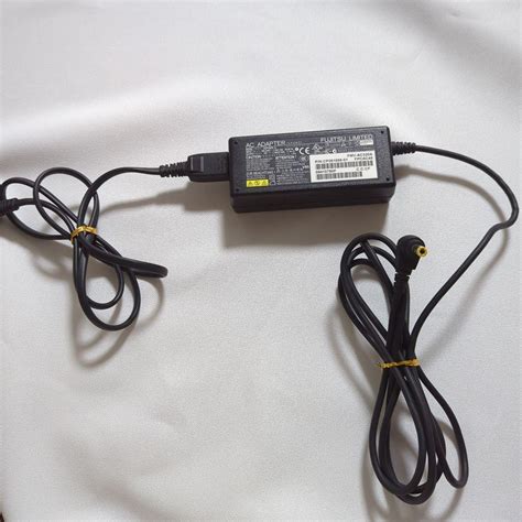 【値下げしました】富士通 ノートパソコン 電源アダプター Fmv Ac320a メルカリ