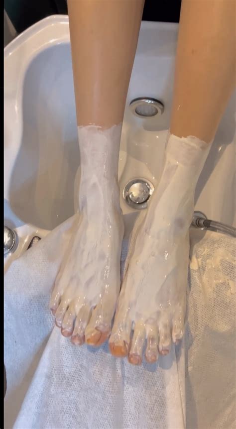 Jasnya Jayadeeshs Feet