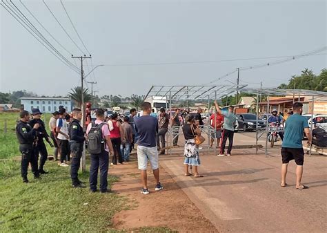 Moradores Do Ramal Da Galiléia Fecham A Ac 40 E Cobram Recuperação De