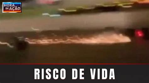 Motociclistas Caem Em Rodoanel Por Carga Tombada Na Pista YouTube
