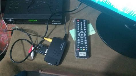 Подключаем тюнер к монитору через конвертер Rca на Vga