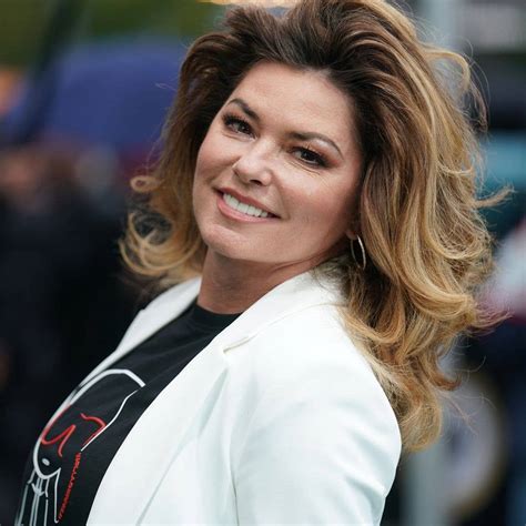 Shania Twain Hair Styles