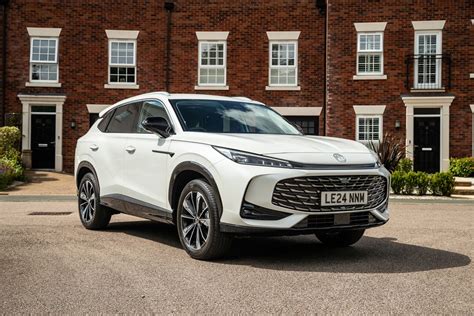 Mg Hs Gains New Hybrid Engine Car News