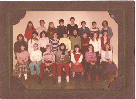 Photo De Classe 33 De 1981 Collège Pierre De Ronsard Copains Davant