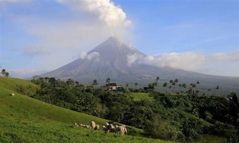 Philippines Issues Health Warning Over Volcano Smog Scandasia