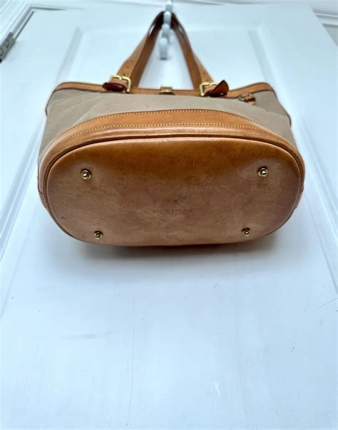 Vintage Dooney And Bourke Bucket Bag Gem