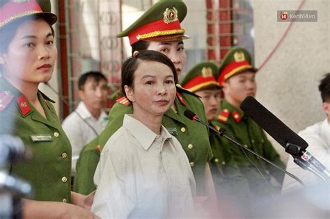 Mẹ Nữ Sinh Giao Gà Chuẩn Bị Hầu Tòa Phúc Thẩm