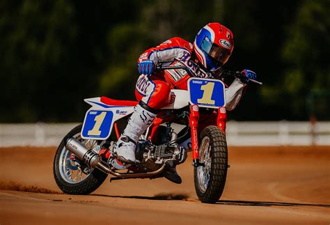 Video Shobert Back And On A Sunday