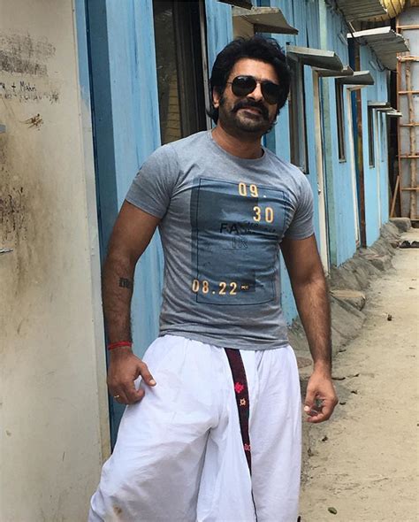 Esha Bhaskar Wiki Cronoset