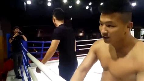传统武术八卦掌vs现代自由搏击武艺切磋！！！ Youtube