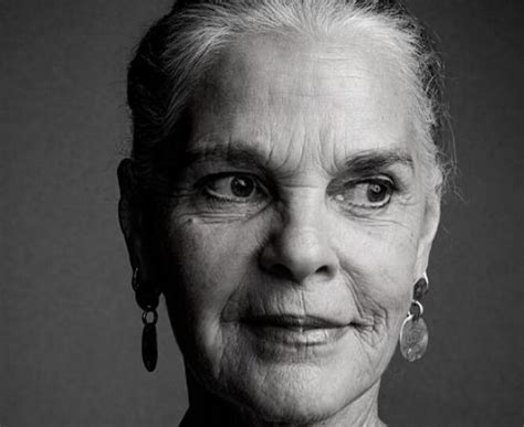 Ali Macgraw Measurements Bio Height Weight Shoe And Bra Size