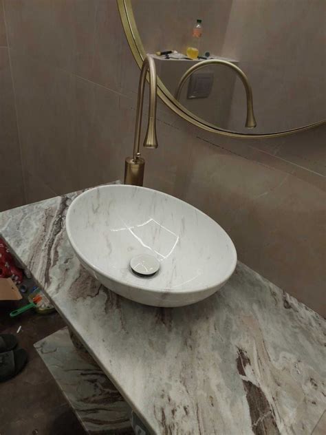 Столешница из камня мрамор кварцит гранит 5 000 грн Меблі для ванної кімнати Київ на Olx