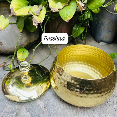 Brass Electroplated Matki 6 Inch Prashaa Return Ts