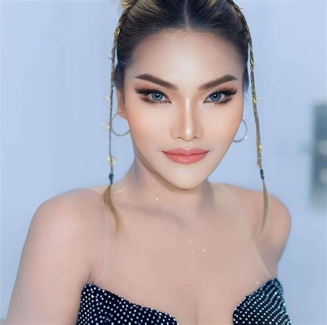 ใหม่ พัชรี ตลกๆ ม่วนๆ หย่าวๆ ลำซิ่งๆ ใหม่พัชรีแฟนคลับ Facebook